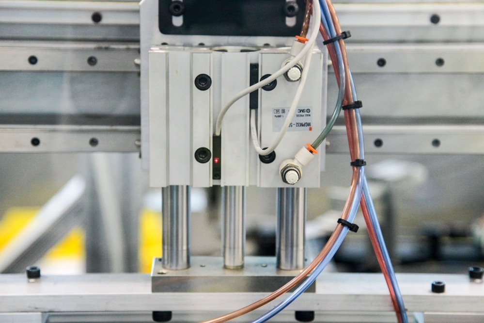 What is a Pneumatic System? Guide to Components and Applications (2025)