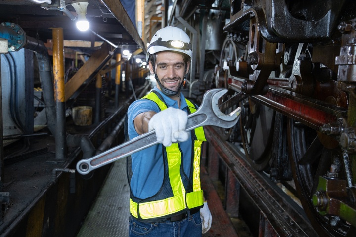 Top Benefits of Predictive Maintenance: Boost Efficiency & Cut Costs